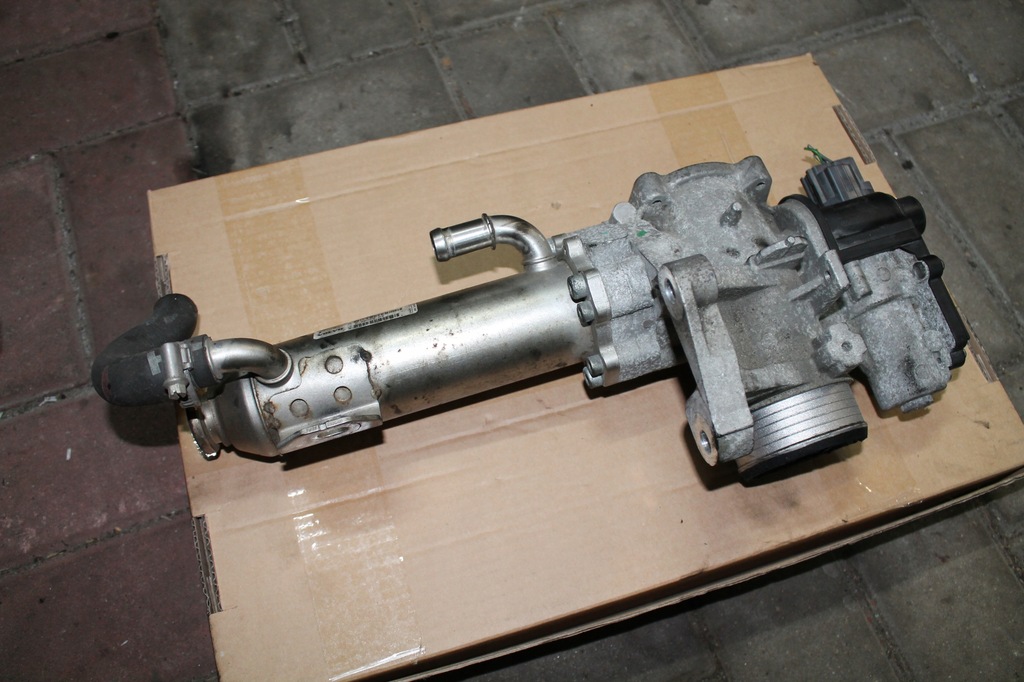 VOLVO S80 V70 XC70 XC60 ZAWÓR EGR 30774812 - 7570972310 - oficjalne ...