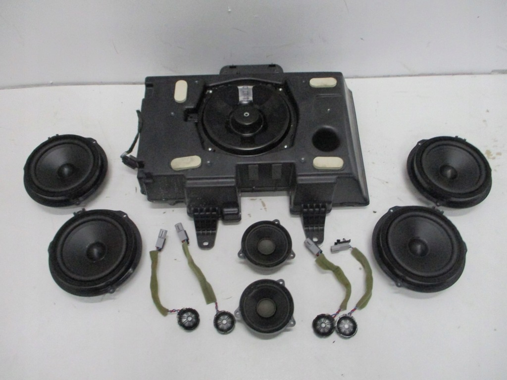 subwoofer subwufer głośnik LAND ROVER meridian - 10628937976 ...