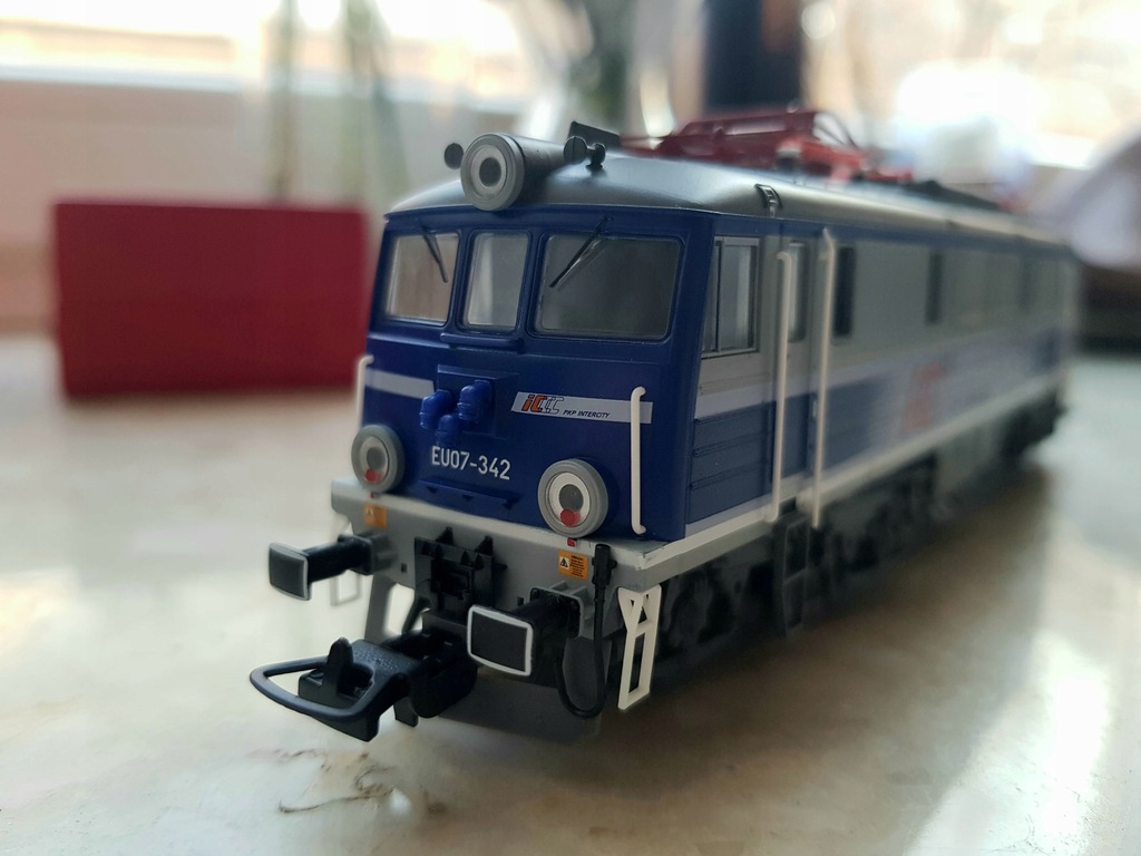LOKOMOTYWA EU07-342 PKP IC DCC PIKO 96374 1:87 - 11894230753 - oficjalne archiwum Allegro