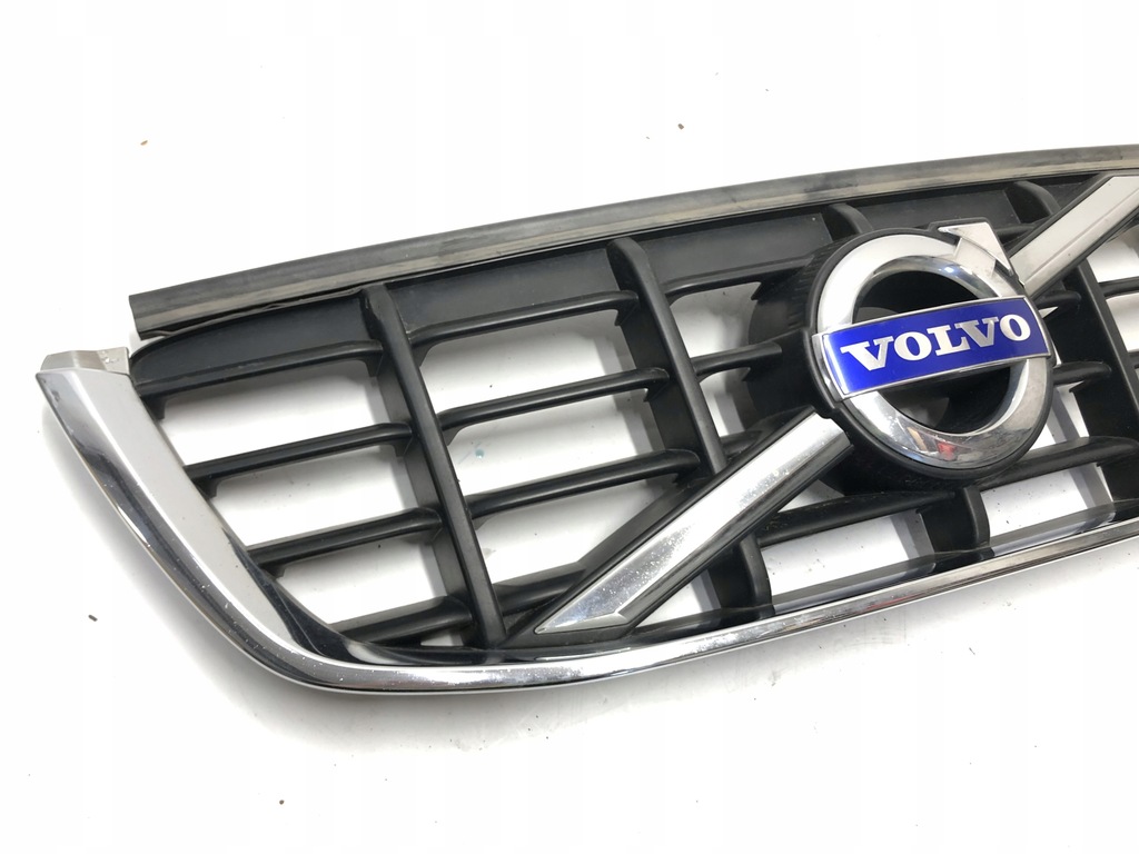 GRILL ATRAPA CHŁODNICY VOLVO XC60 LIFT 09-13r - 12370391579 - oficjalne ...