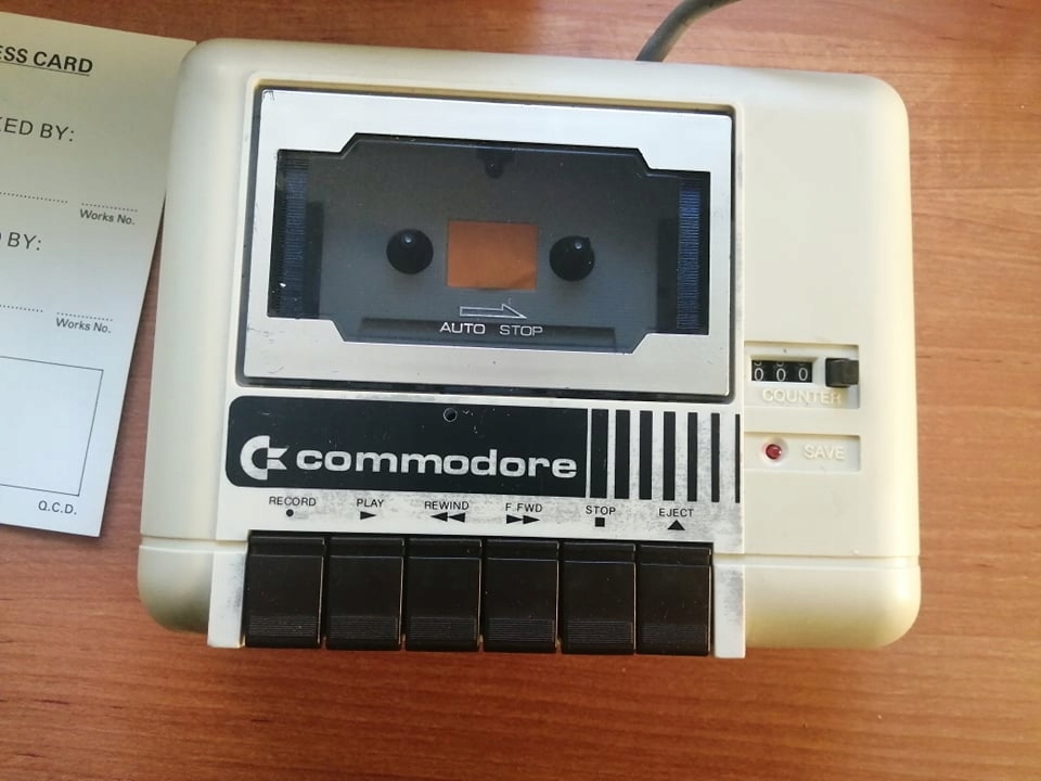 Commodore 1530 DATASSETTE C2N MAGNETOFON - 11670583713 - oficjalne archiwum Allegro