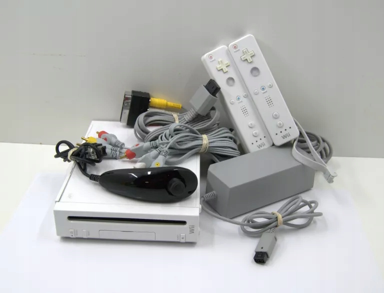 KONSOLA NINTENDO WII RVL-101 + AKCESORIA - 12849395737 - oficjalne ...