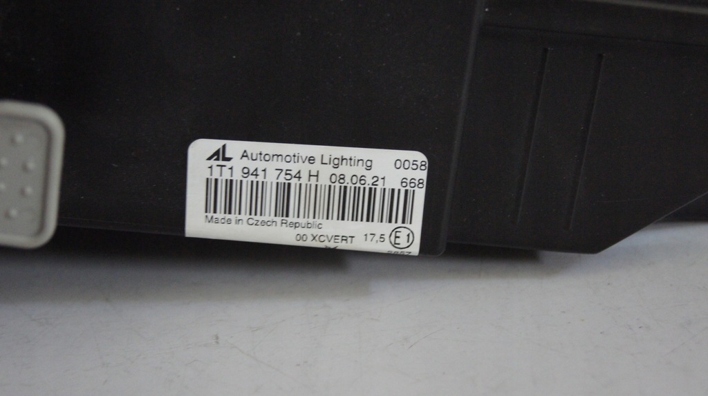 VW TOURAN LIFT BI-XENON 1T1941754H LED LAMPA PRAWA - 12370174501 ...