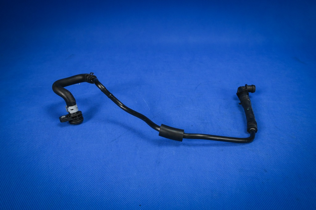 Przewód odpowietrzający Audi A4 A5 8W 06L121081K - 7020107691 ...