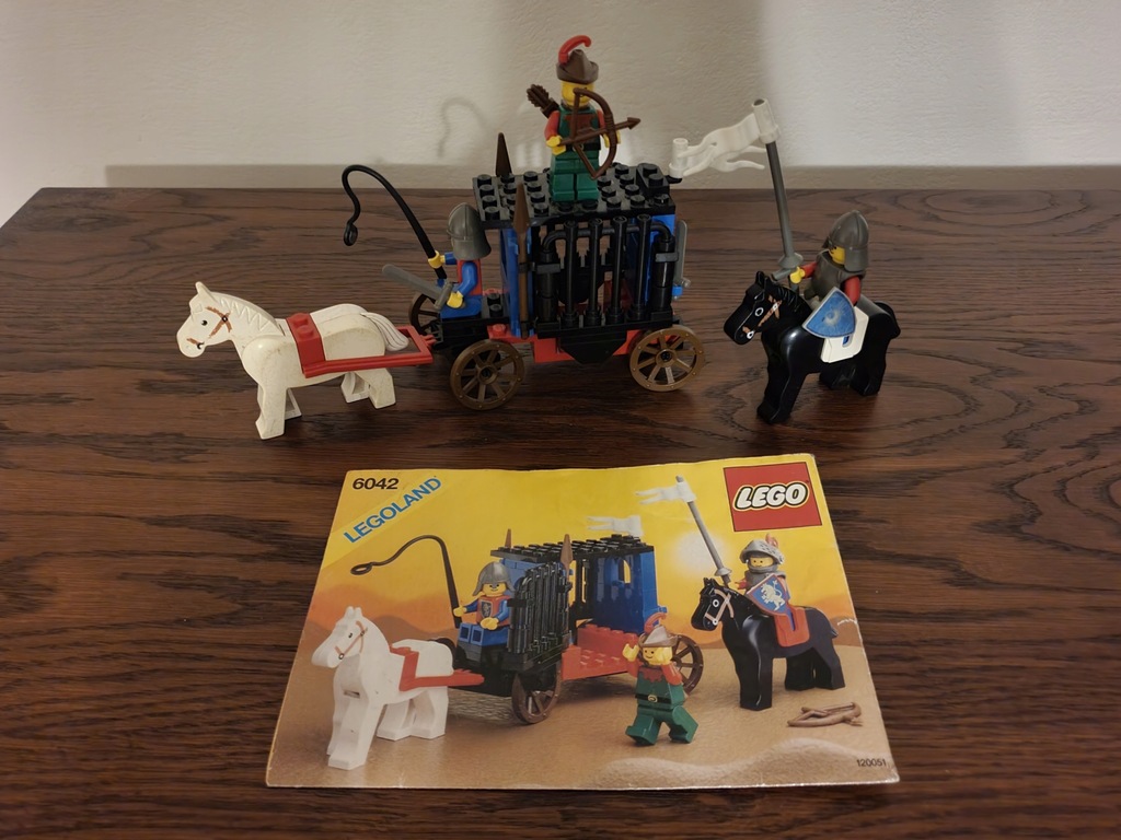 LEGO Castle 6042 Dungeon Hunters - 12509179304 - oficjalne archiwum Allegro