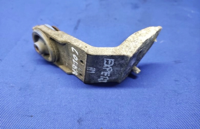 ŁAPA MOCOWANIE WSPORNIK INTERCOOLERA PEUGEOT EXPERT III - 14851053242 ...