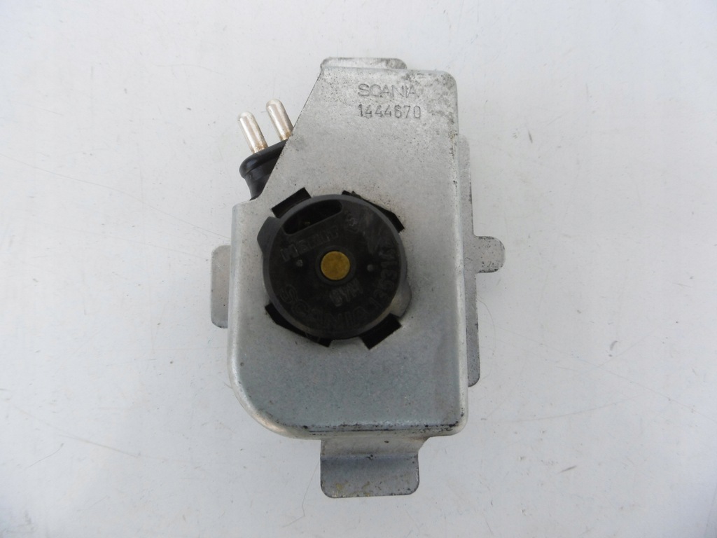 PRZEŁĄCZNIK WŁĄCZNIK HAMULCA GÓRSKIEGO SCANIA R - 13215766857 ...