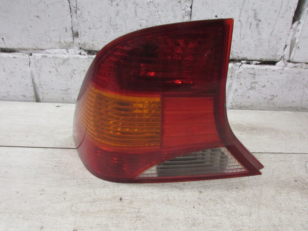 FORD FOCUS MK1 SEDAN LAMPA LEWA TYLNA EUROPA - 12868629478 - oficjalne ...