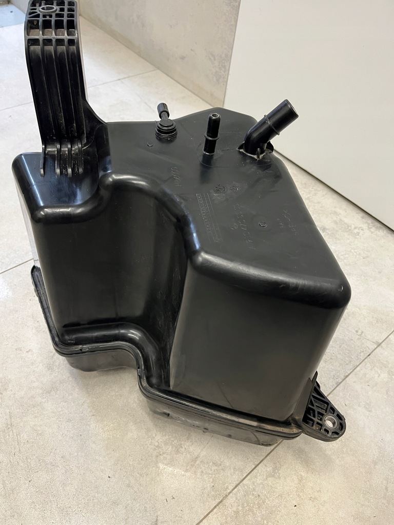 Zbiornik Adblue Mercedes-Sprinter OE A9104700000 - 12208437494 ...