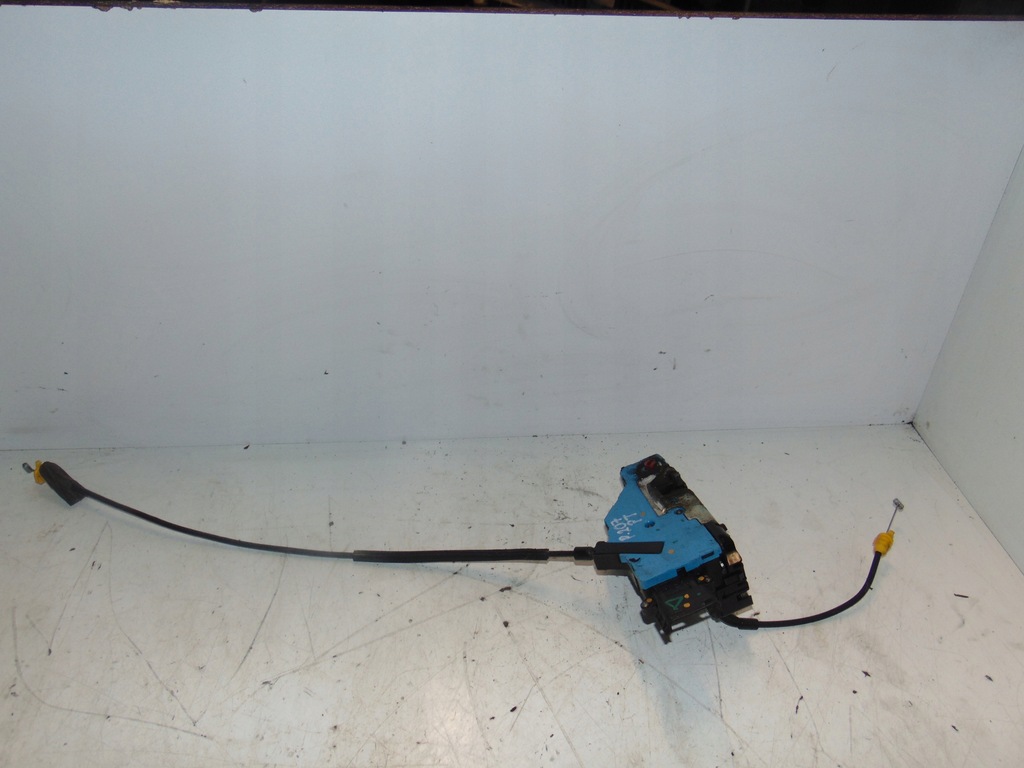 ZAMEK DRZWI PRAWY TYŁ PEUGEOT 206 - 9708315931 - oficjalne archiwum Allegro