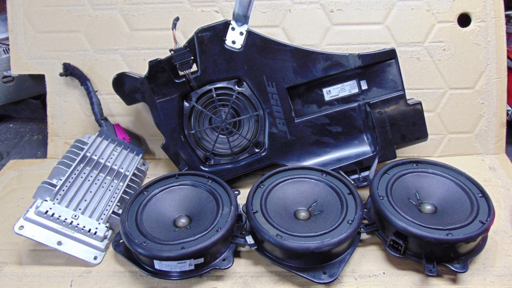Audi A3 8P SPORTB Głośniki BOSE wzmacniacz komplet - 13103216696 - oficjalne archiwum Allegro