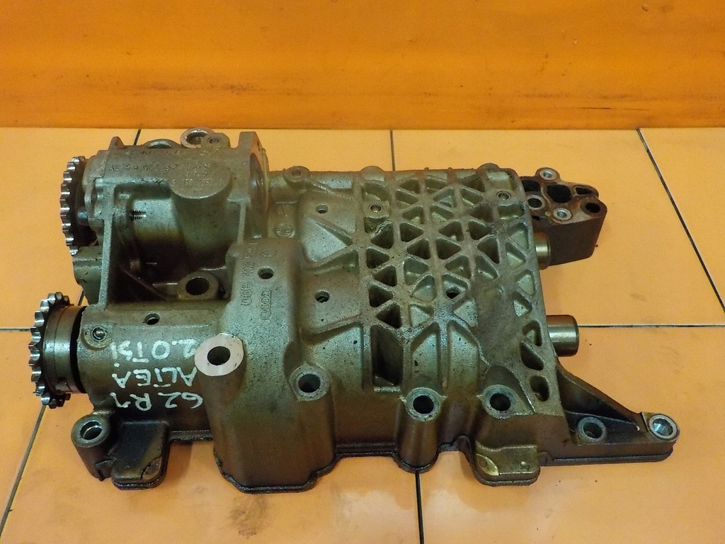 ALTEA OCTAVIA 2.0 TSI BWA pompa oleju 06B103535F - 13683426380 ...