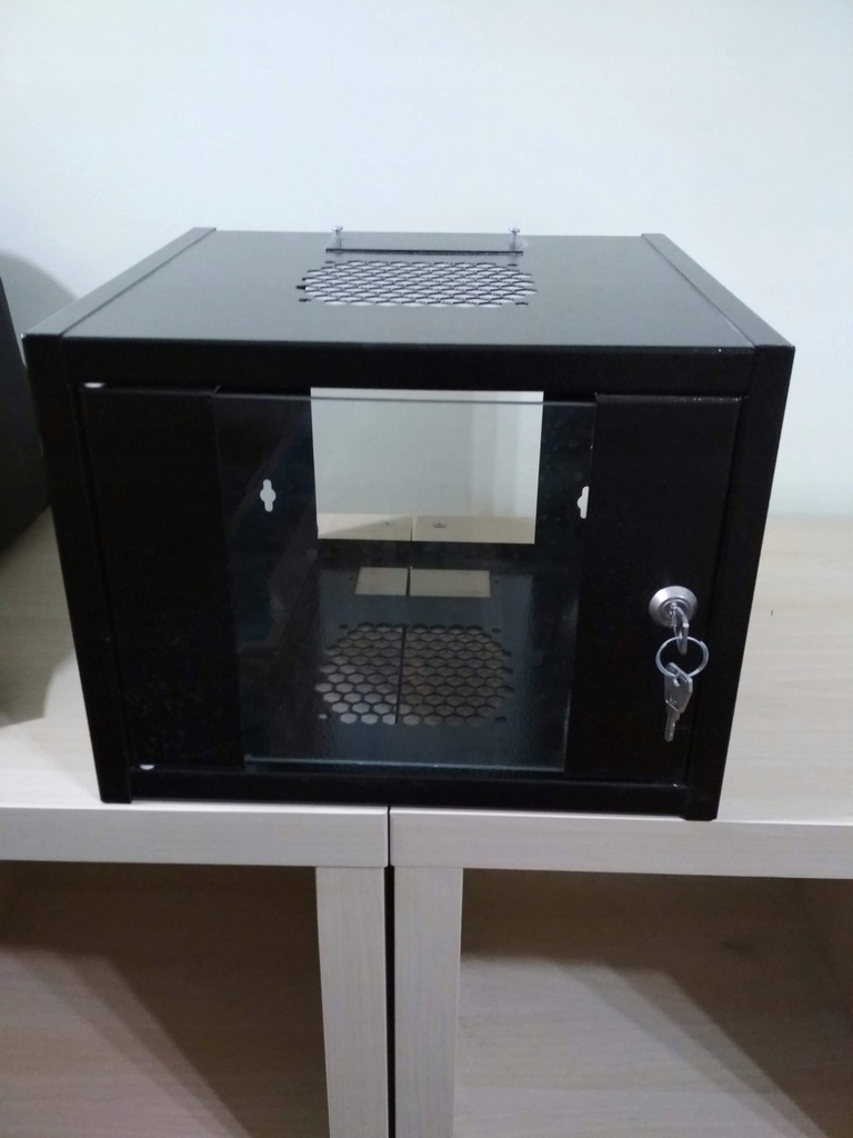 Szafka RACK 10" 4,5U 320 mm stan idealny - 9019001369 - oficjalne ...