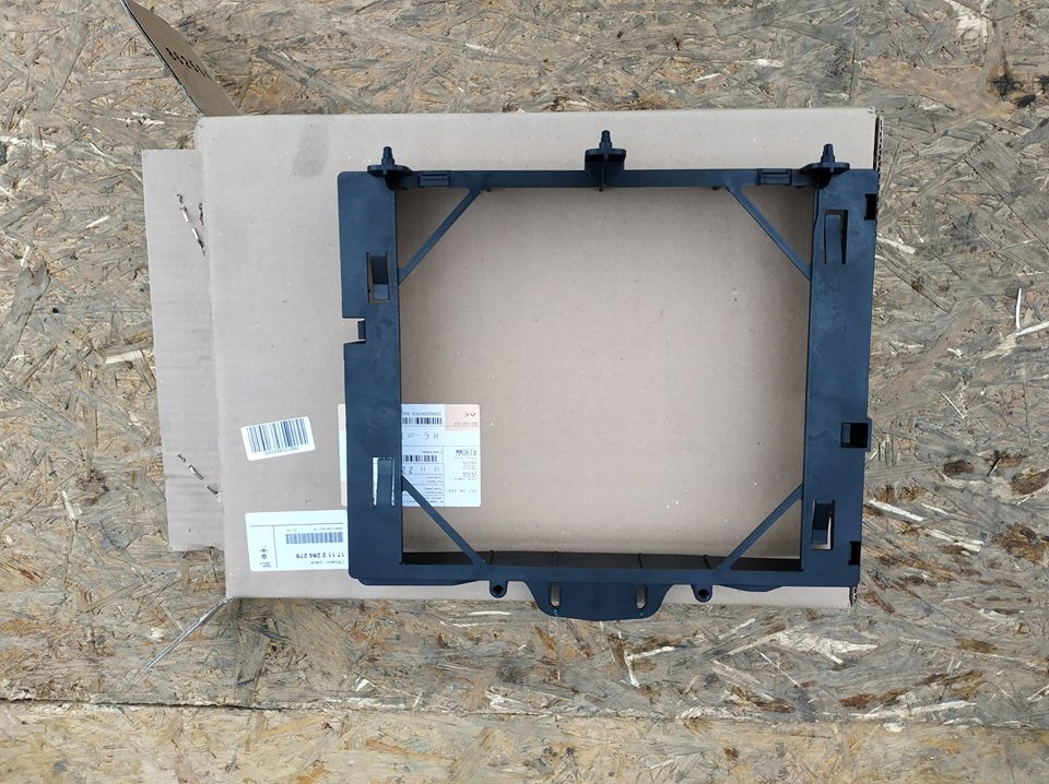 BMW ALPINA 7 G11 Obudowa Chłodnicy 17112284279 - 7687248939 - oficjalne ...