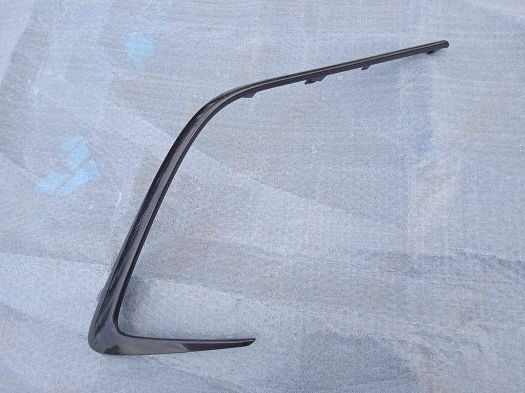 LISTWA ZDERZAKA PRAWA TOYOTA COROLLA E21 18- KOMBI - 13723752553 ...