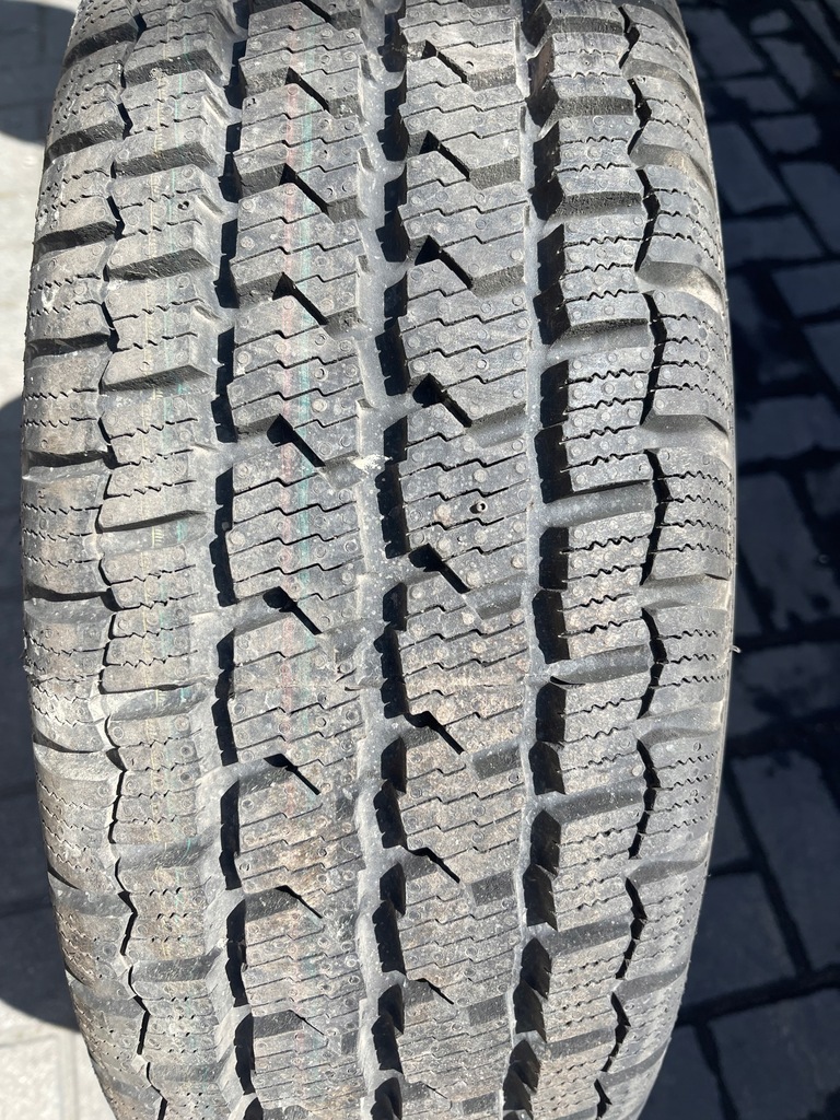 Opona zimowa 205/65R16C 107/105T Continental - 13684465091 - oficjalne archiwum Allegro