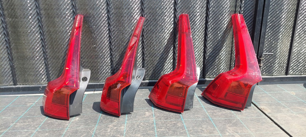 VOLVO V90 16-21 LAMPA LEWA TYŁ 32228008 - 13804949847 - oficjalne ...