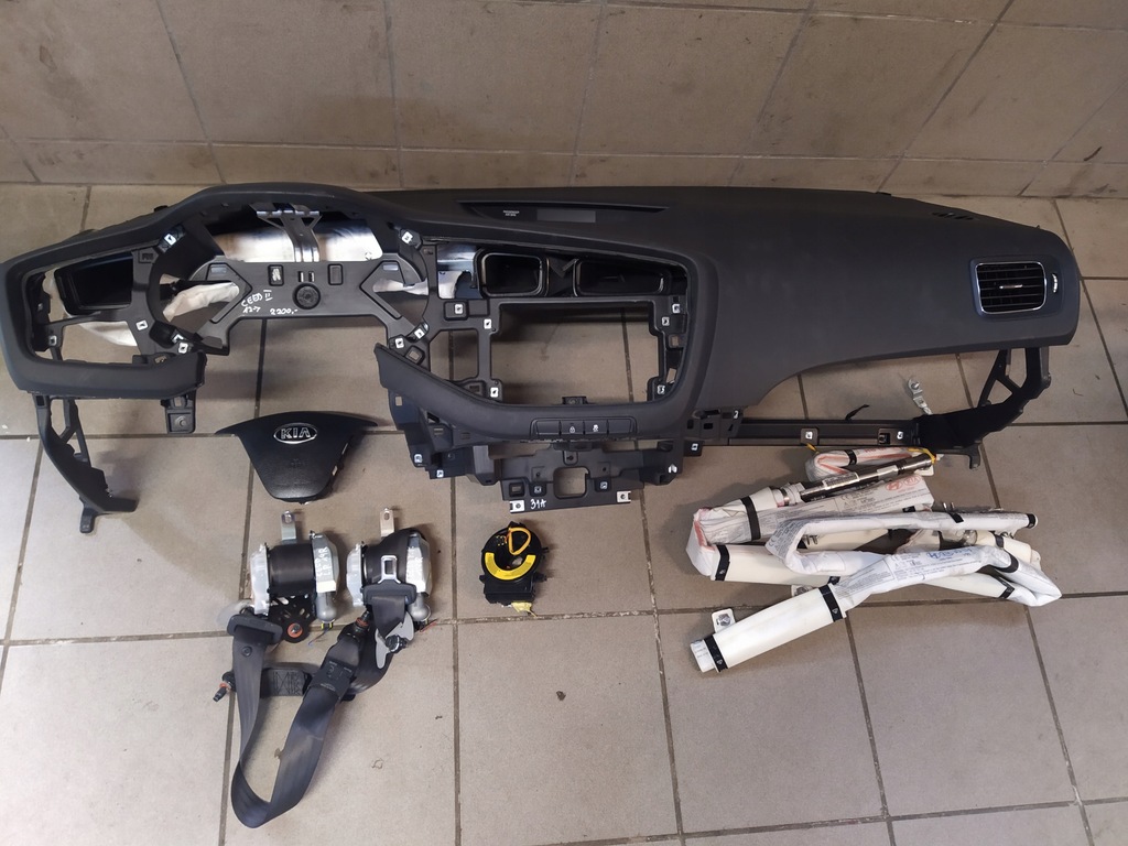 DESKA KONSOLA KIA CEED II 12R> EUROPA KOMPLET - 13655550645 - oficjalne ...