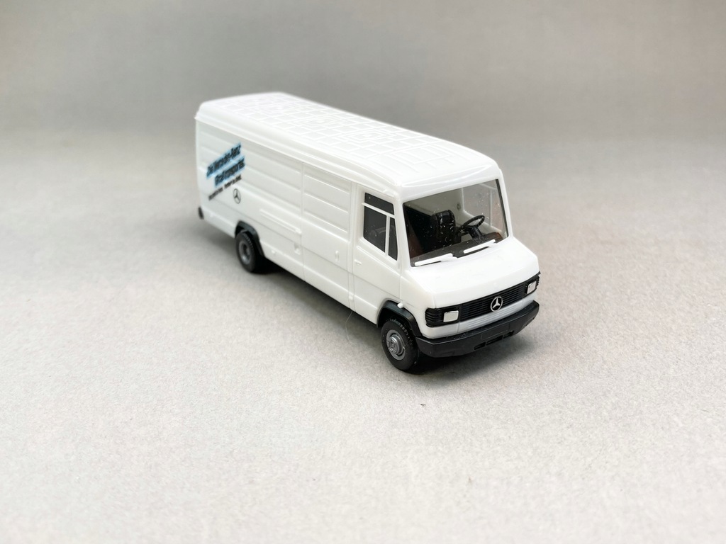 Mercedes Benz 507D Furgonetka - Praliné/Busch 1:87 - 13626372585 ...
