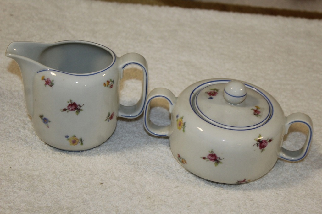 MLECZNIK I CUKIERNICZKA- LATA 50-TE - 14416782440 - oficjalne archiwum Allegro