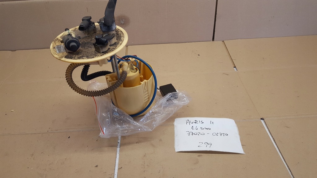 TOYOTA AURIS II LIFT 15-18R 1,6 D4D POMPA PALIWA PLYWAK 77020-02750 ...