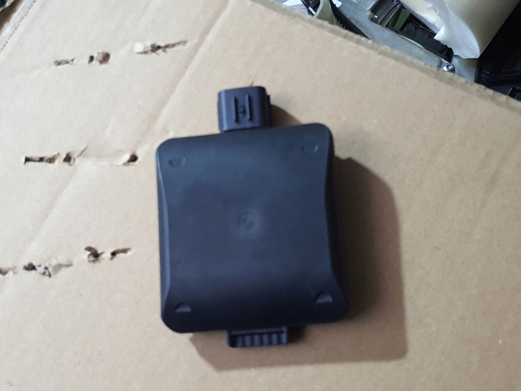 VOLVO XC40 RADAR CZUJNIK MARTWEGO POLA 32254069 - 14379949794 ...
