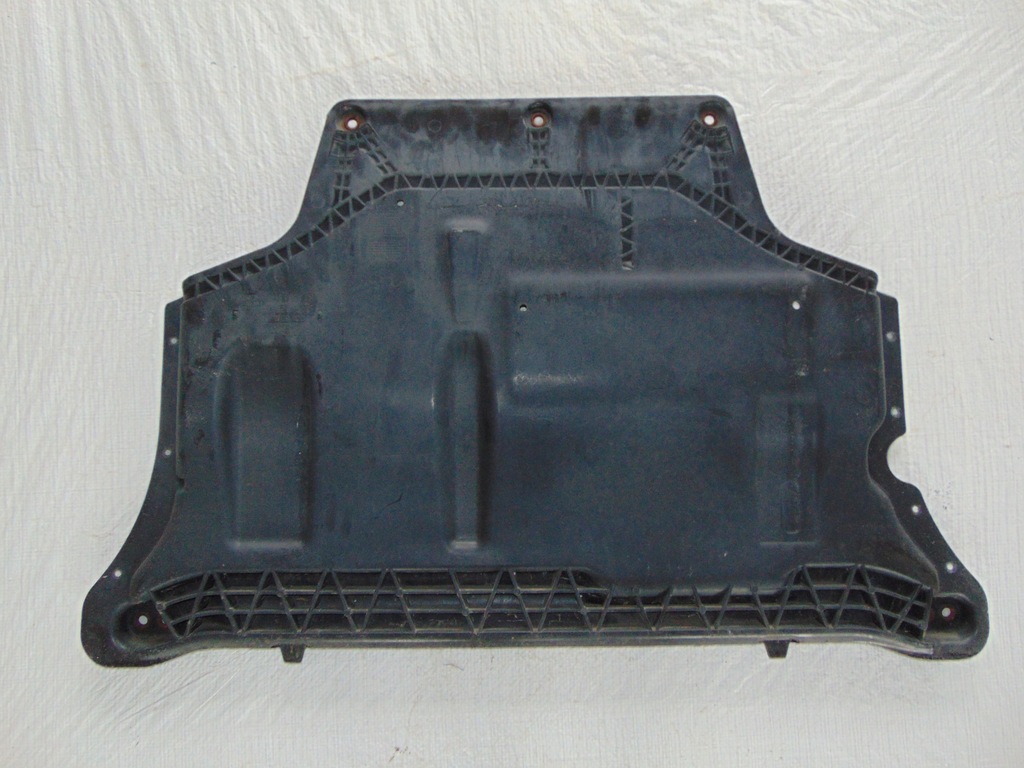 VW PASSAT B8 OSŁONA POD SILNIK 5Q0825901 - 12056677431 - oficjalne ...