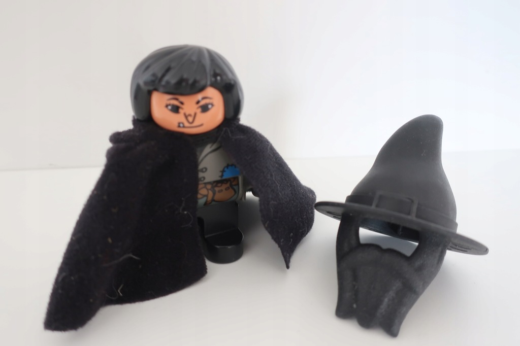 LEGO DUPLO ludzik wiedźma czarownica peleryna - 12547902448 - oficjalne ...