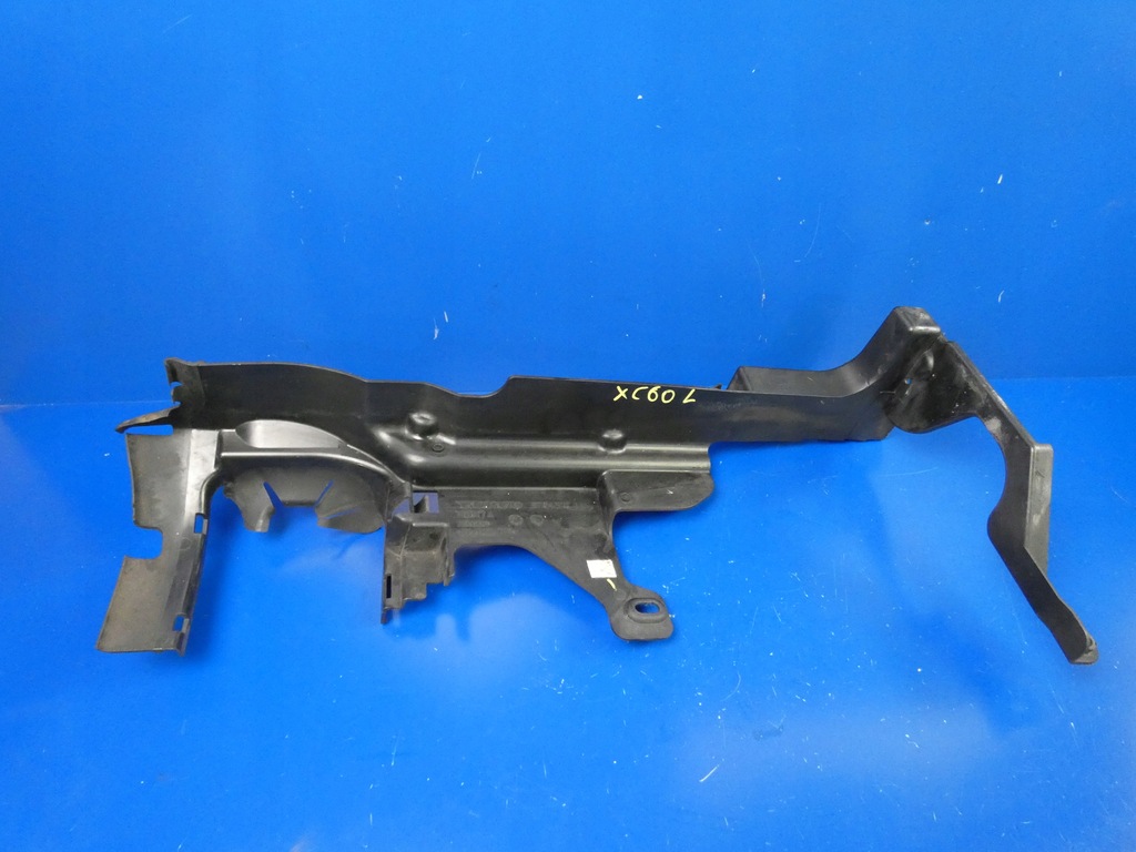 VOLVO XC60 I KIEROWNICA POWIETRZA LEWA WLOT - 12701984245 - oficjalne ...