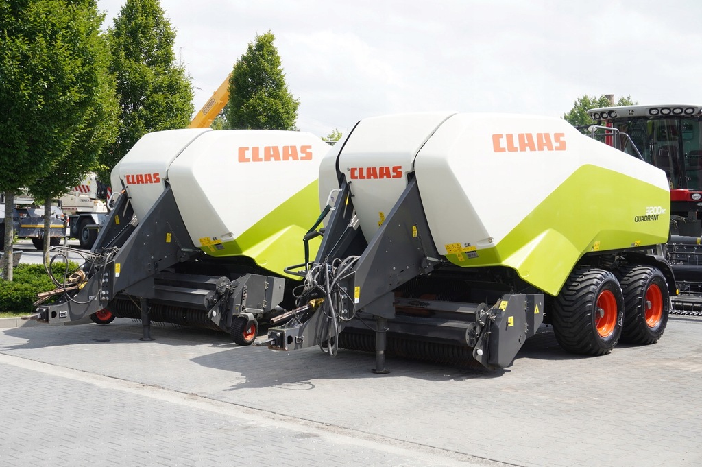 Claas Quadrant 3200RC , prasa wielkogabarytowa - 10934798855 ...