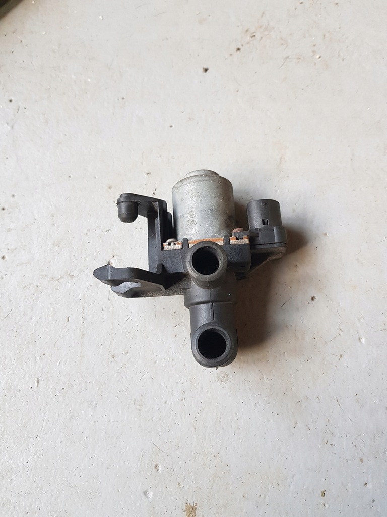 BMW OE 8375443 ELEKTROZAWÓR E36 Z3 - 13410711068 - oficjalne archiwum ...