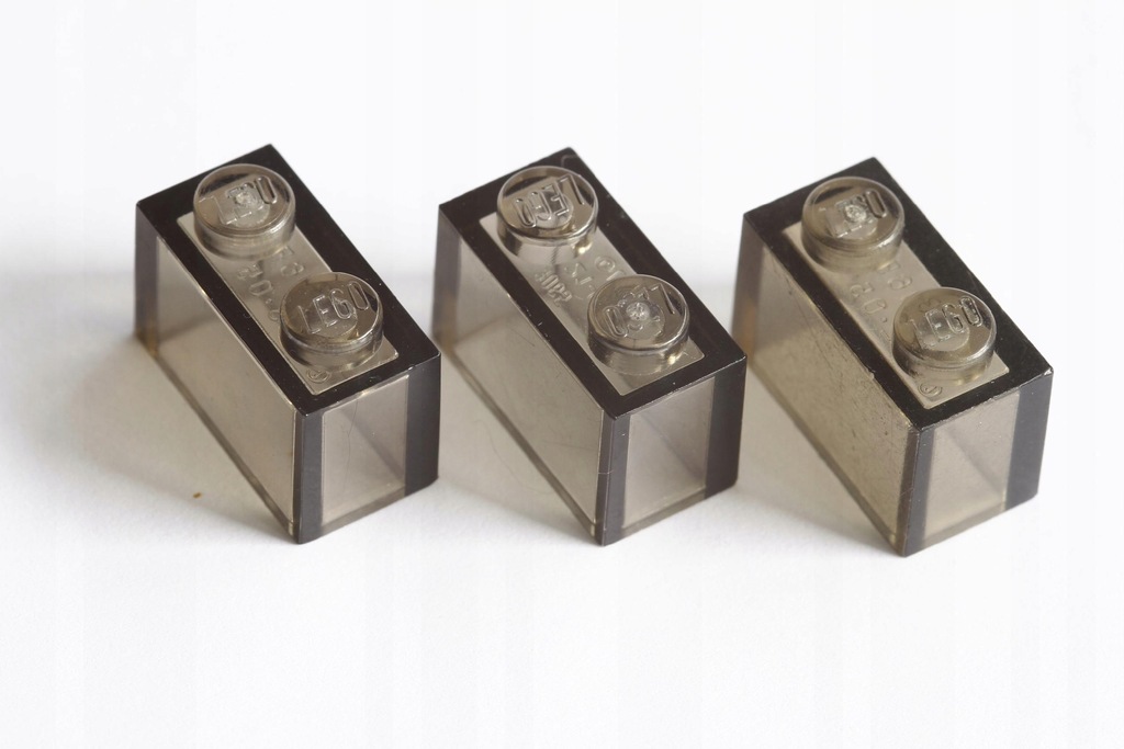 Lego klocek 1x2 3004 ciemny przezrocz.3szt. - 10867088471 - oficjalne archiwum Allegro