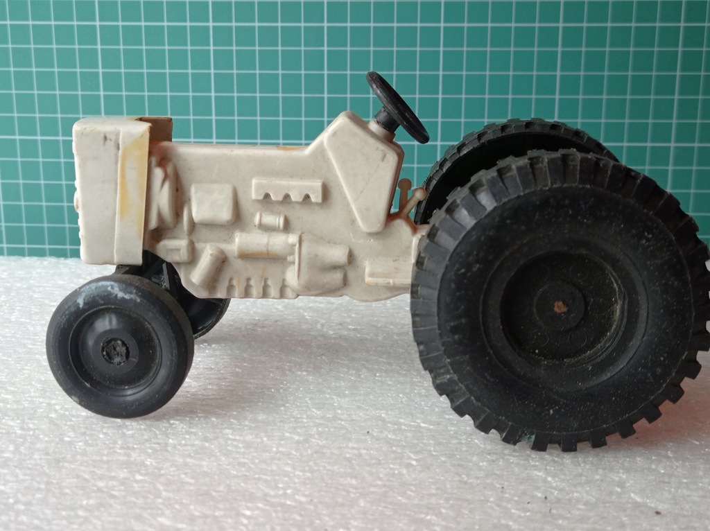 Zabawka PRL traktor - 12608485969 - oficjalne archiwum Allegro