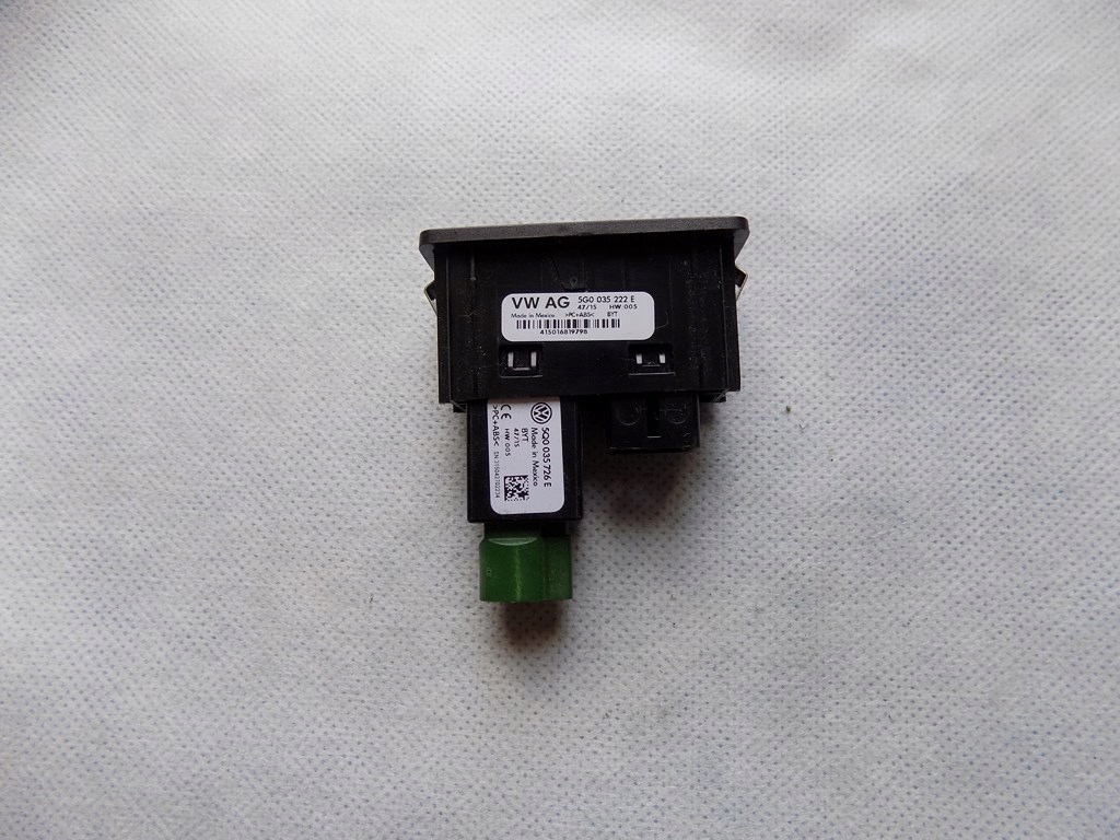 DW GOLF 7 PORT USB 5G0035222E 5Q0035726E - 12547893101 - oficjalne ...