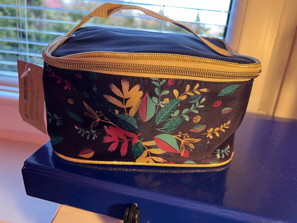 Yves Rocher kosmetyczka kuferek nowa z metką - 12022867249 - oficjalne ...