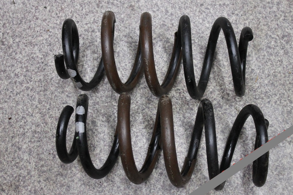 RAV4 IV 2013- 2.2D4D SPREŻYNY TYŁ TYLNE ORYGINAŁ - 7761399076 ...