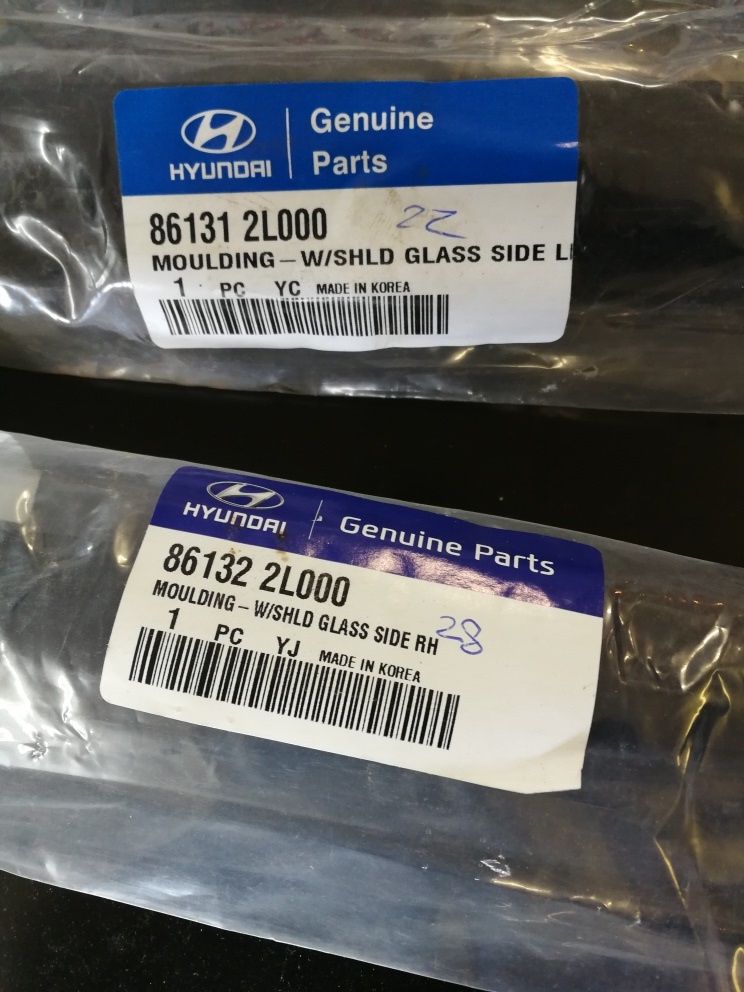 LISTWA SZYBY HYUNDAI 86132-2L000,86131-2L000 - 7251593844 - oficjalne ...