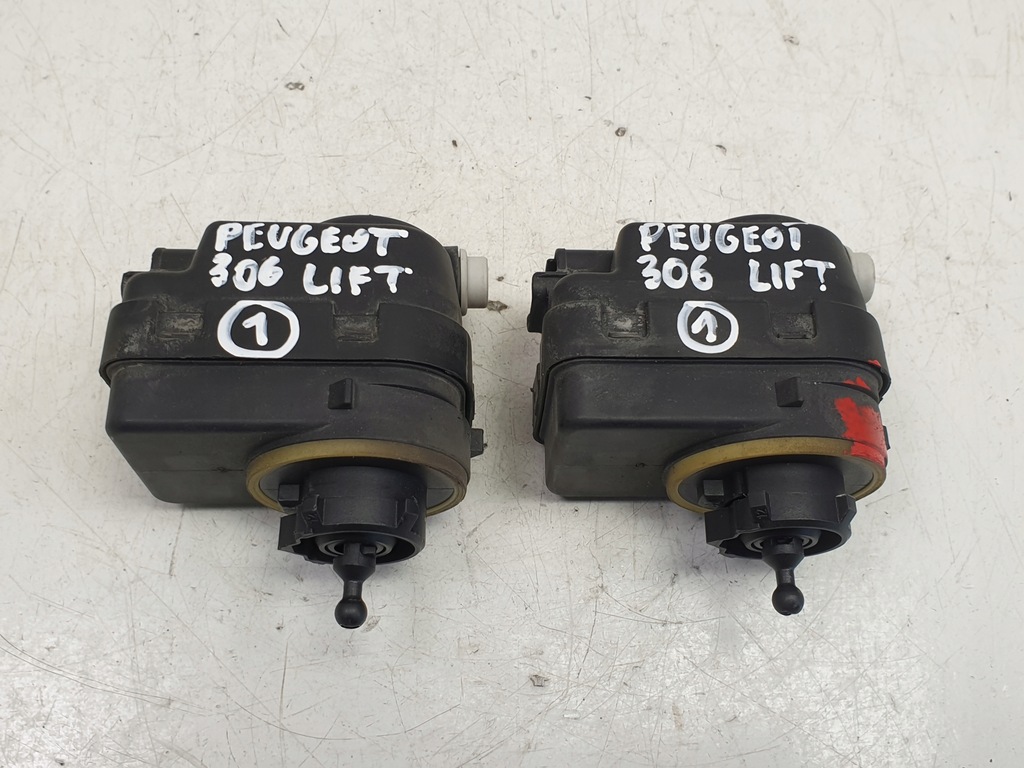 Peugeot 306 lift SILNICZEK REGULACJI LAMPY Valeo - 13014801341 ...