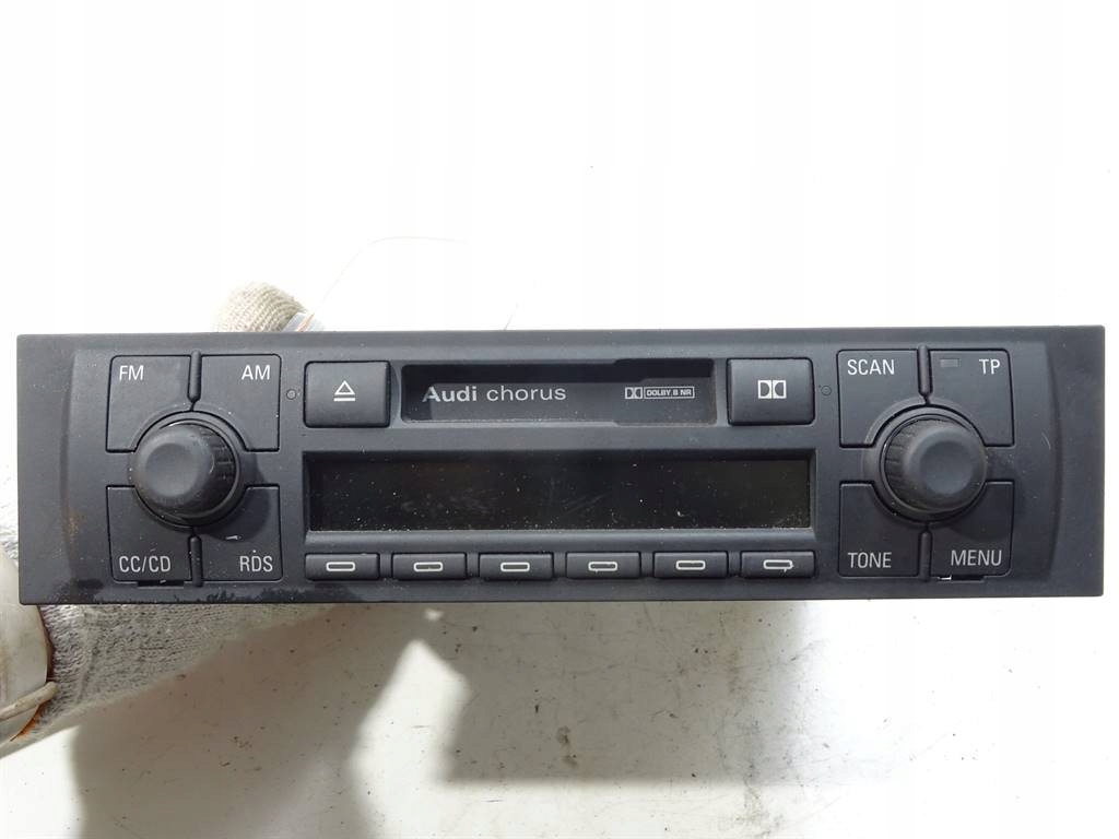 RADIO Audi A3 8L FL 8L0035152B - 11721516052 - oficjalne archiwum Allegro