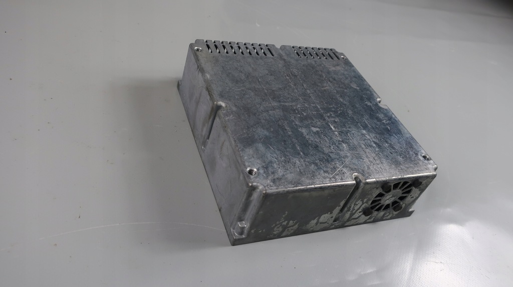 TUNER TV RANGE ROVER L320 L322 - 13427577965 - oficjalne archiwum Allegro