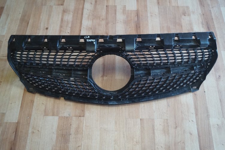 GRILL ATRAPA DIAMOND MERCEDES CLA W117 A1178880600 - 6849593296 ...