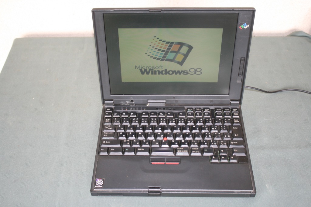 Zabytkowy laptop IBM Thinkpad 560e Pentium MMX W98 - 12351697694 ...