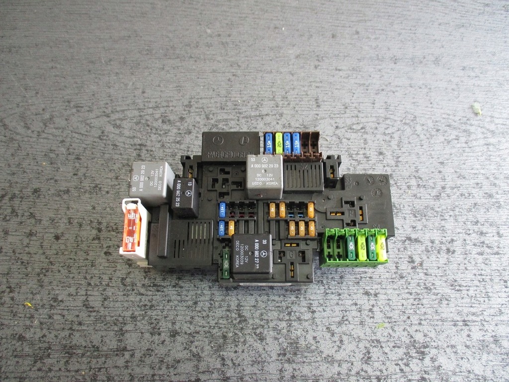 Moduł skrzynka bezpieczników Mercedes A2229063805 - 12268920517 ...