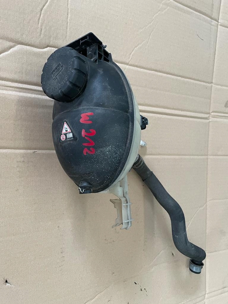 MERCEDES W212 LIFT ZBIORNICZEK WODY - 13464285747 - oficjalne archiwum ...