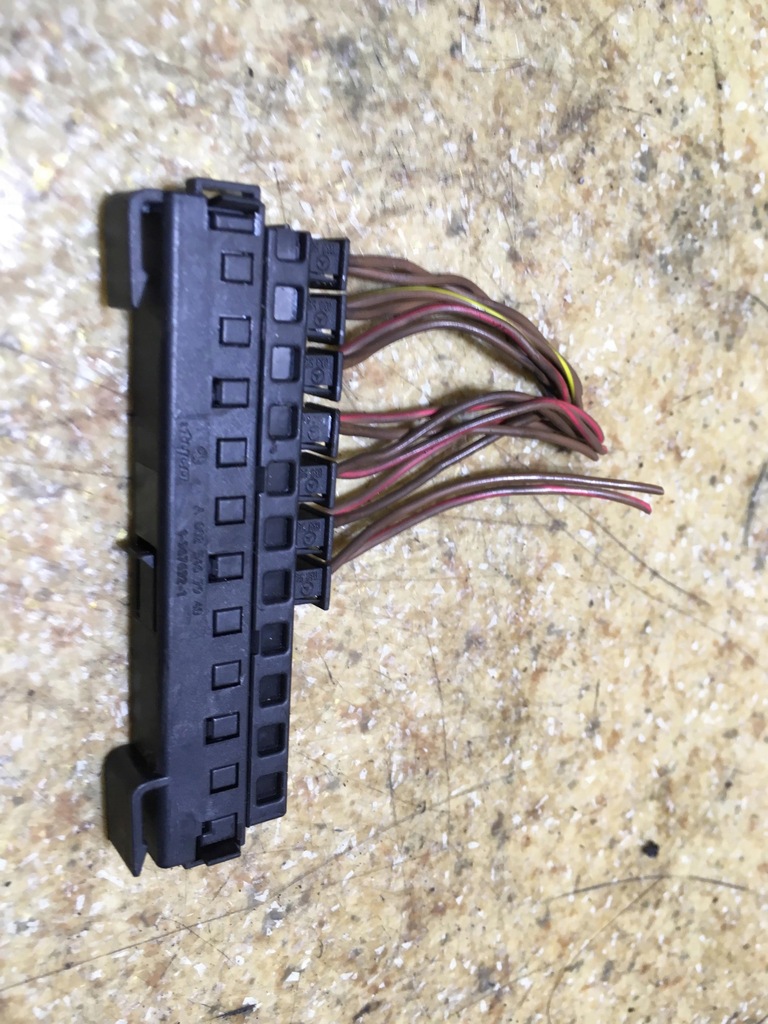 Wtyczka kostka A0025467940 Mercedes w211 e-klasa - 8472705266 ...