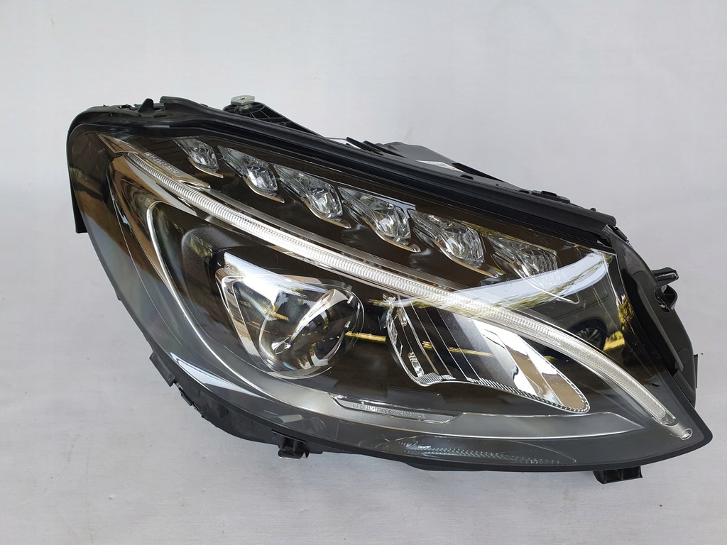 MERCEDES 205 C KLASA LAMPA LED 2059067403 - 12599313965 - oficjalne ...