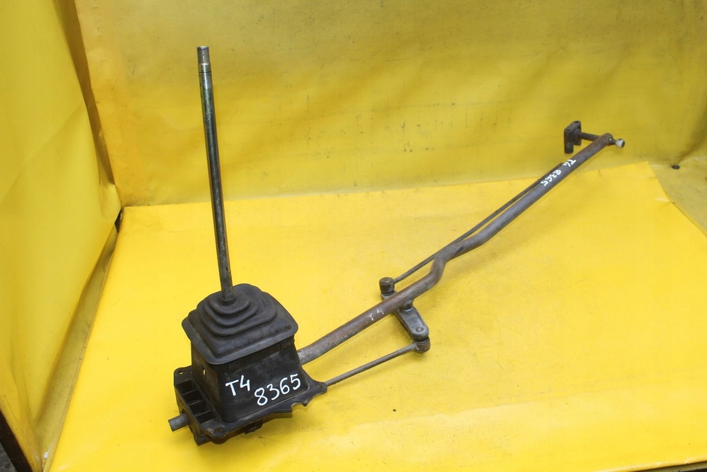 LEWAREK WYBIERAK ZMIANY SKRZYNI BIEGÓW VW TRANSPORTER T4 701711071A ...