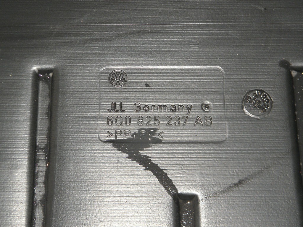 OSŁONA SILNIKA DOLNA SKODA FABIA II 6Q0825237AB - 7474564312 ...