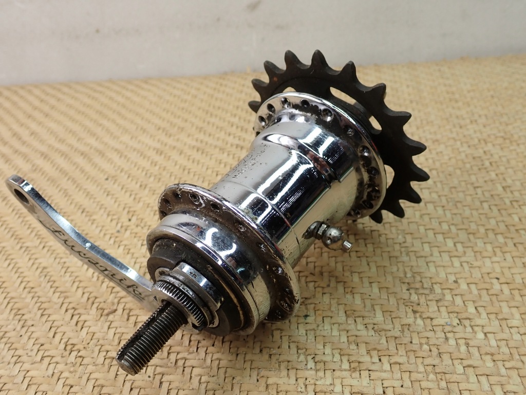 Zabytkowy rower - Piasta tylna ŁUCZNIK 1968 rok - 14887181524 ...