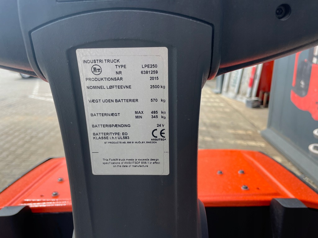 Paleciak elektryczny Toyota BT LPE 250 2015 r 2.5T - 12530993676 ...